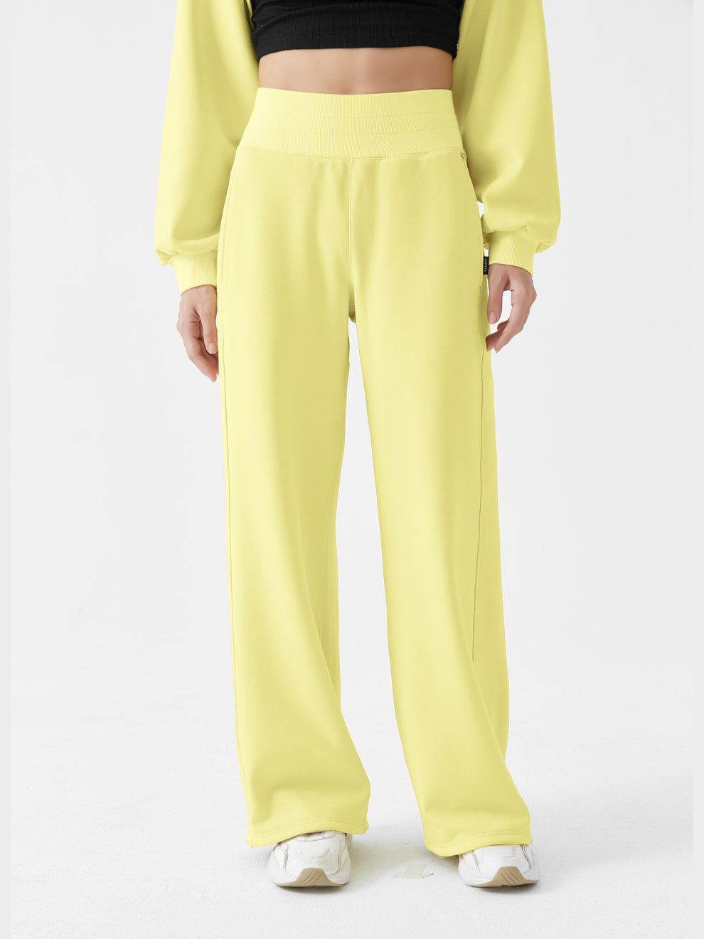 Cubby Sweatpants, Flared | High-Waisted Trendy Sweatpants | SUPESU